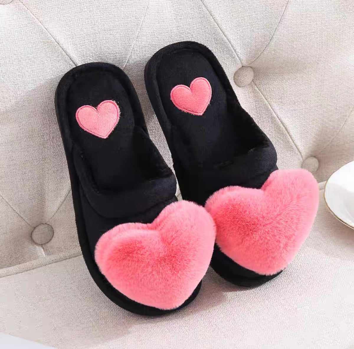 Cute Heart Slippers PN2928 – Pennycrafts